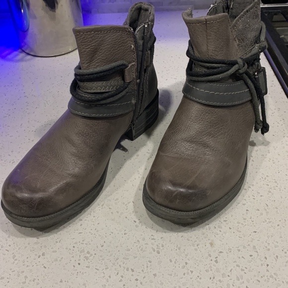 Earth Origins | Shoes | Earth Origins Ankle Boots | Poshmark